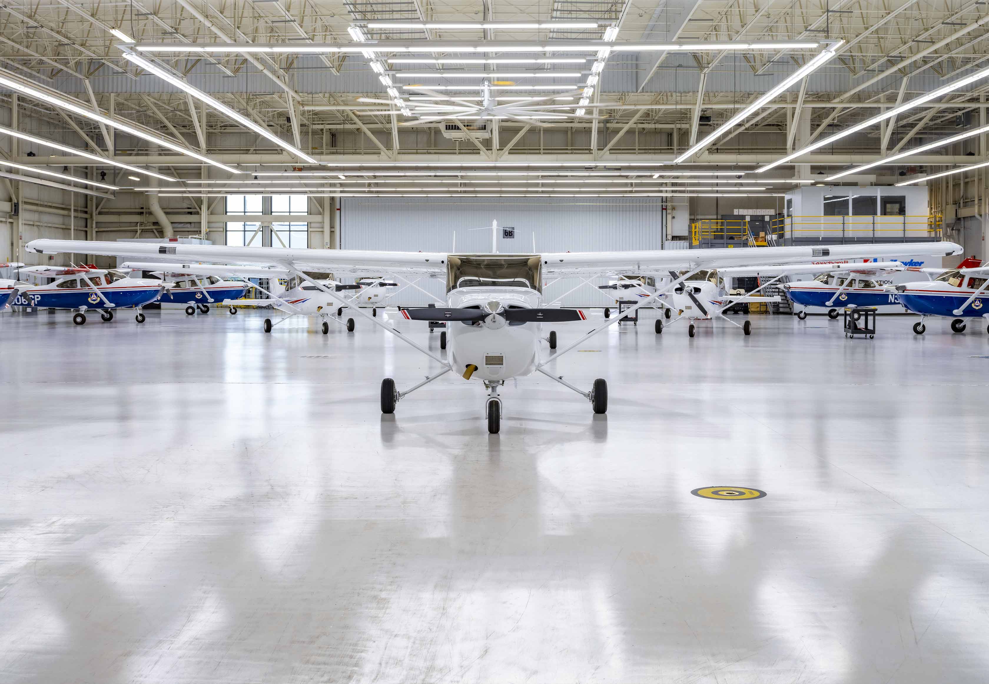 Cessna 172 Skyhawks / ATP Flight School