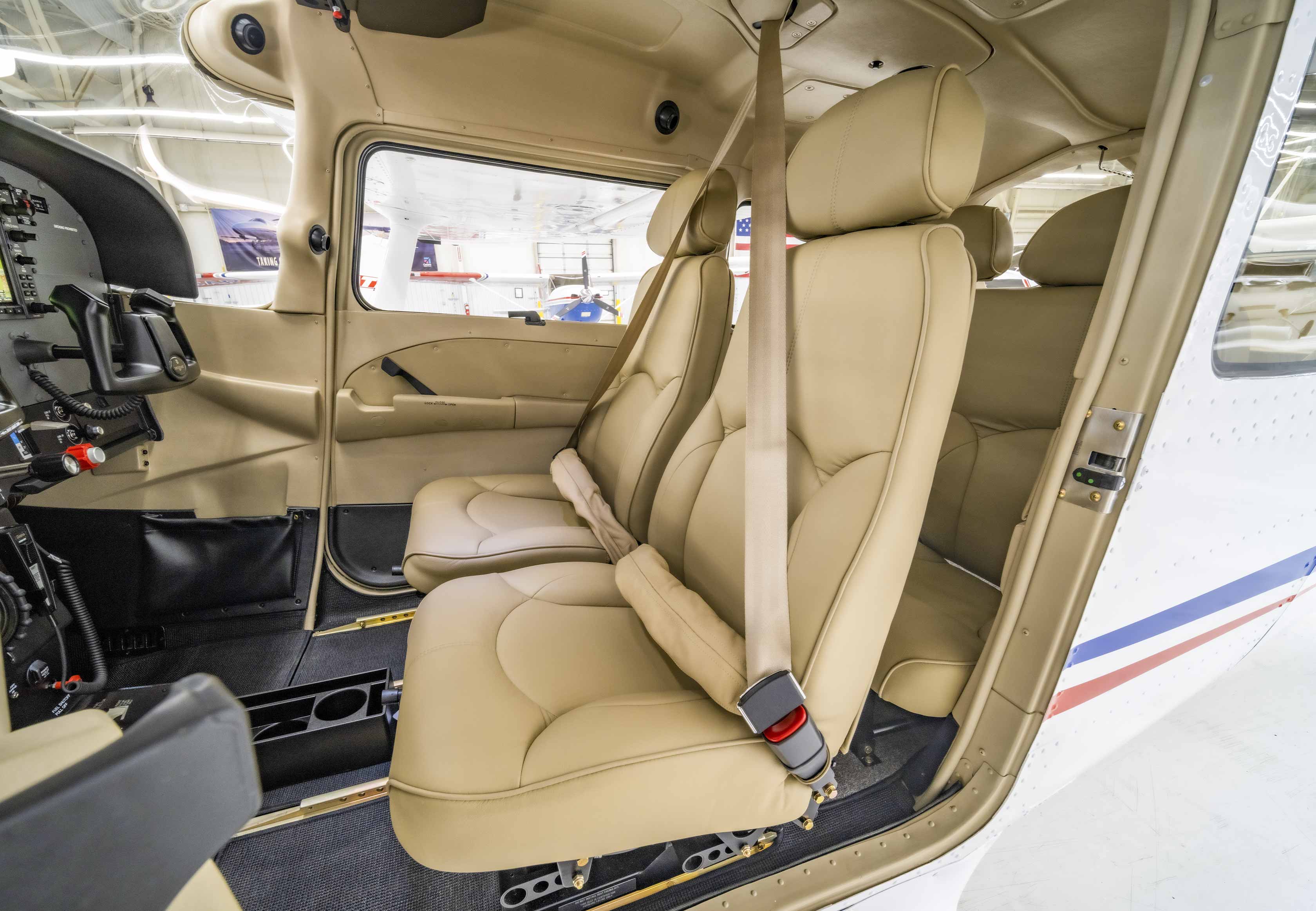 Cessna 172 Skyhawks / ATP Flight School