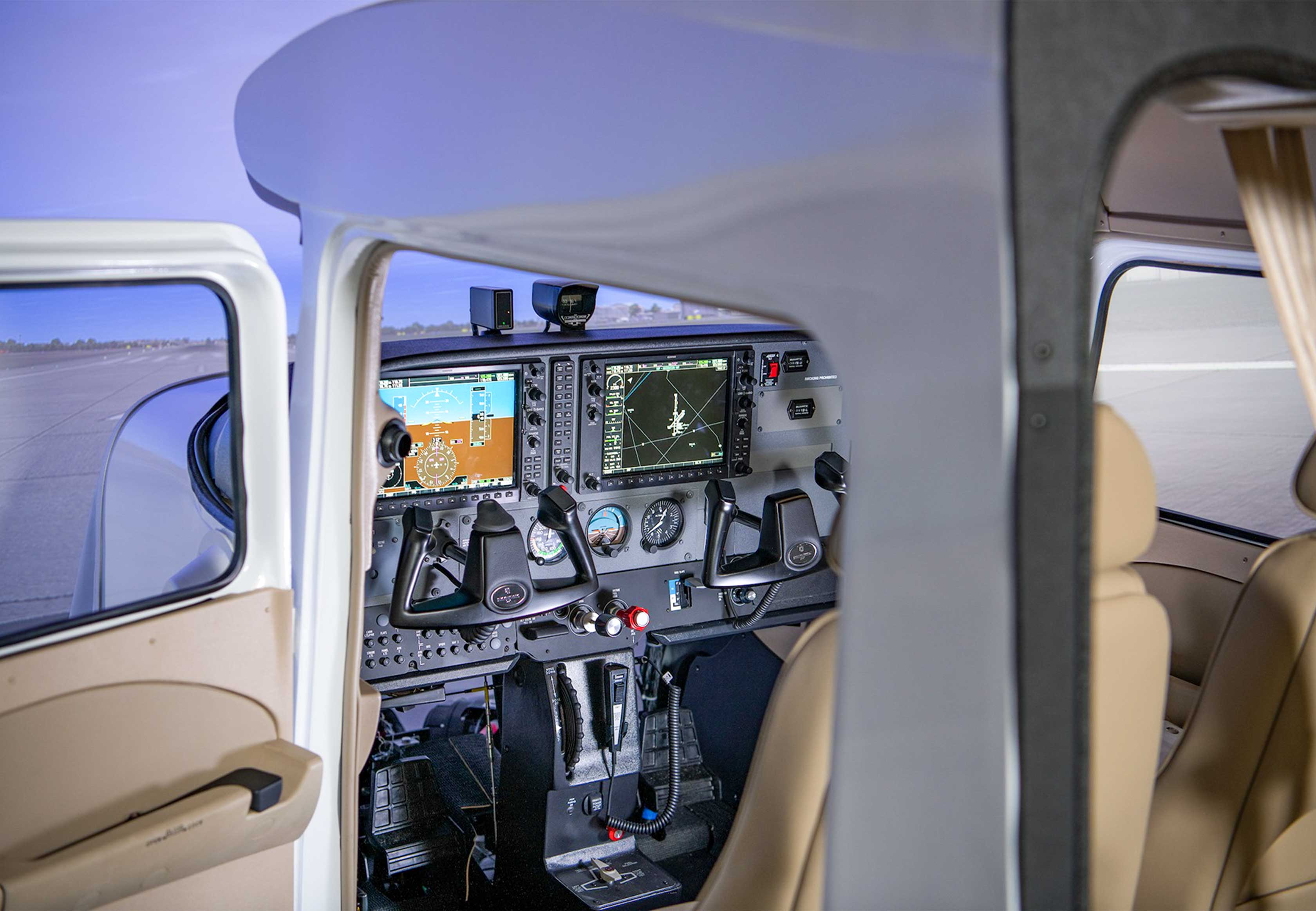 Arlington Texas Flight Training Center at GKY / ATP Flight School