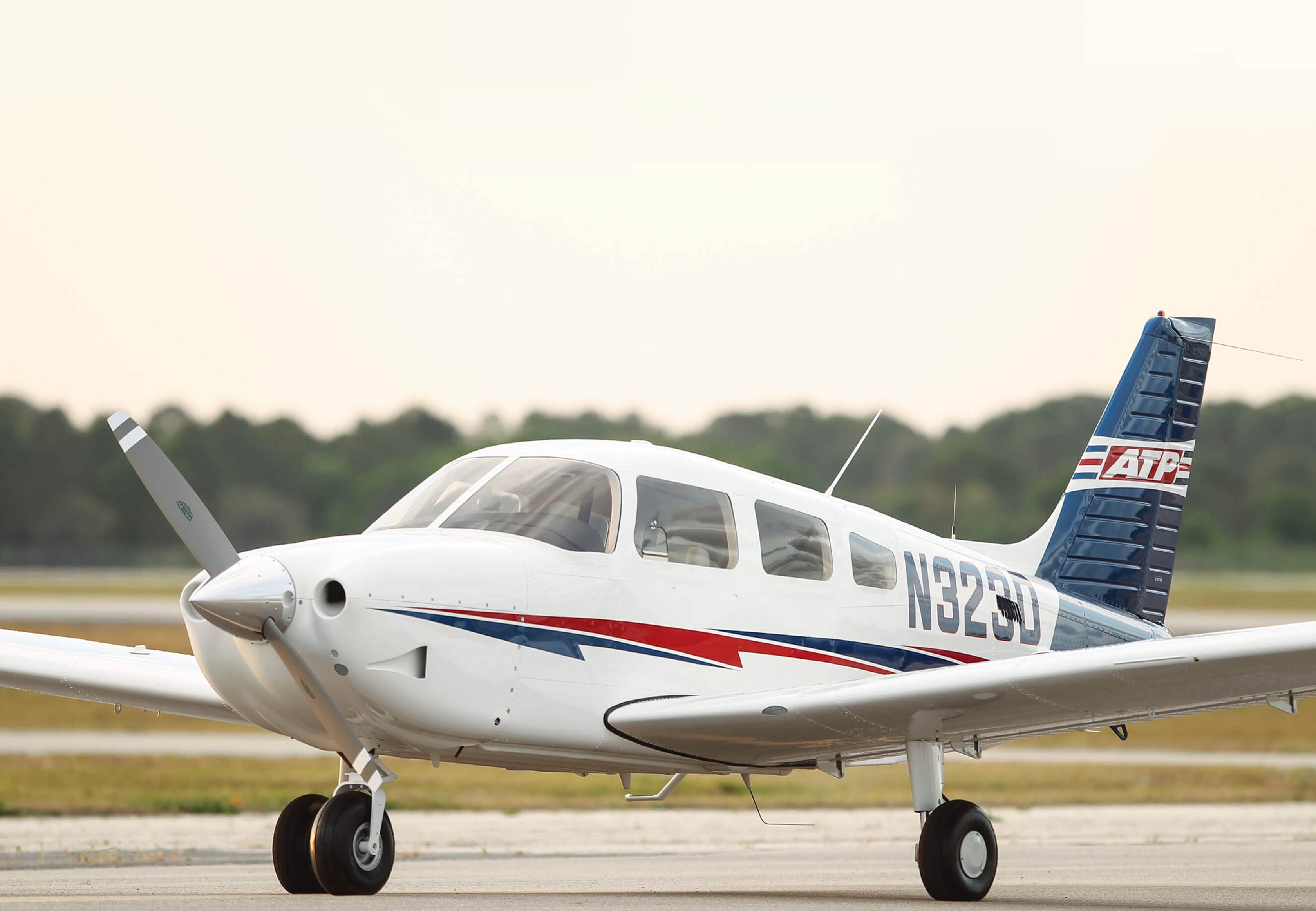 Piper Archer TX / ATP Flight School