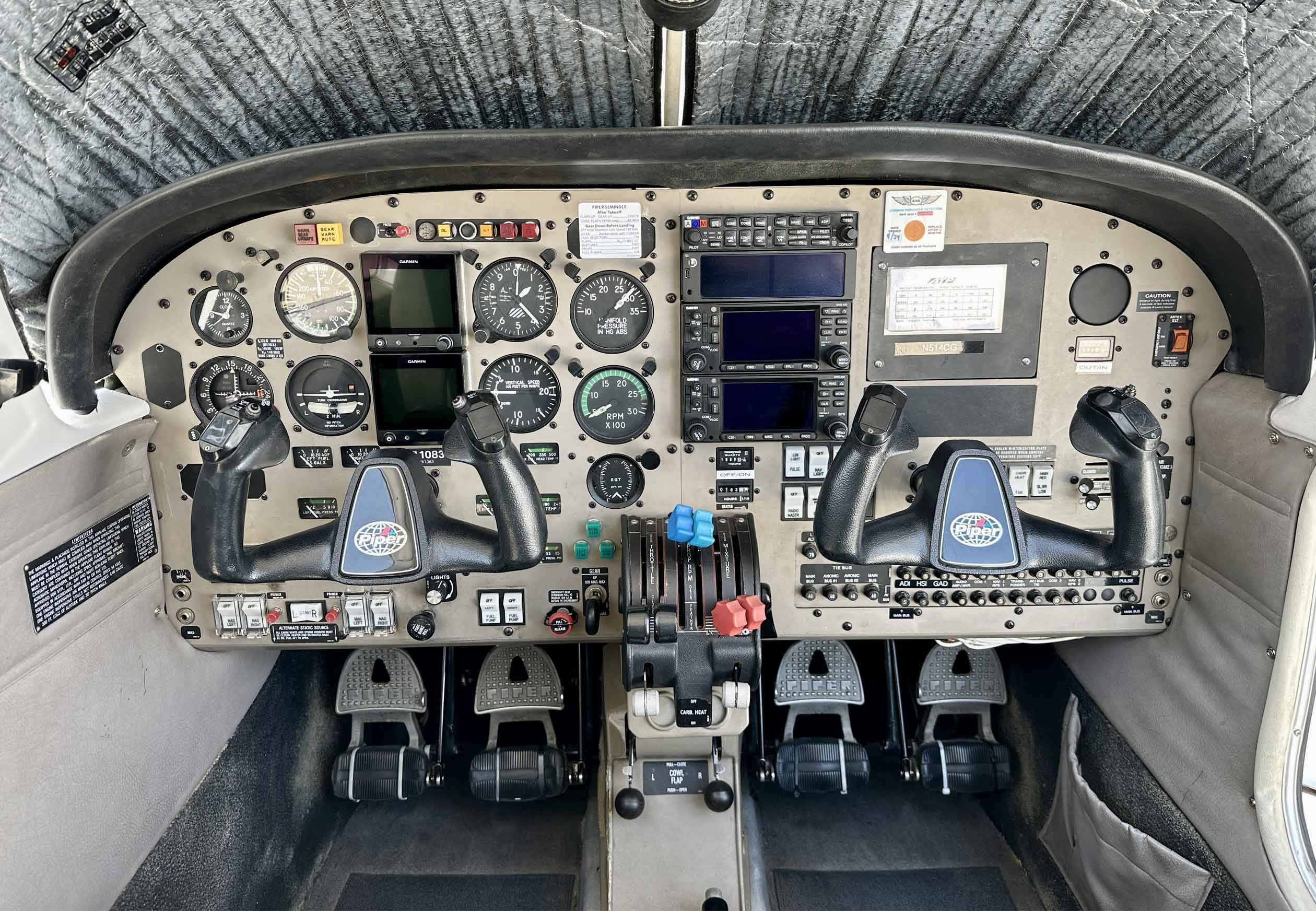 Multi-Engine Piper Seminole (PA-44) / ATP Flight School