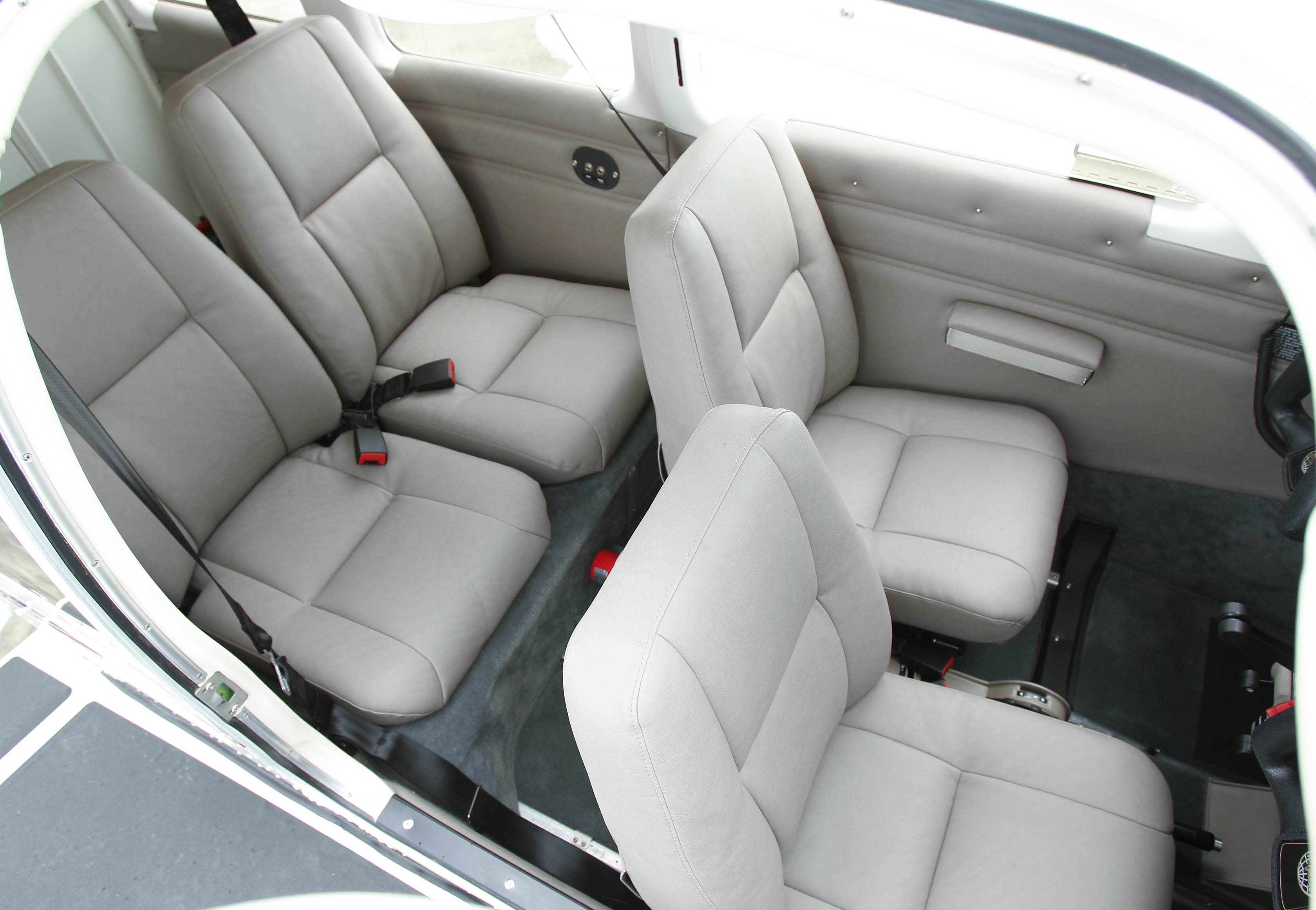 Multi-Engine Piper Seminole (PA-44) / ATP Flight School